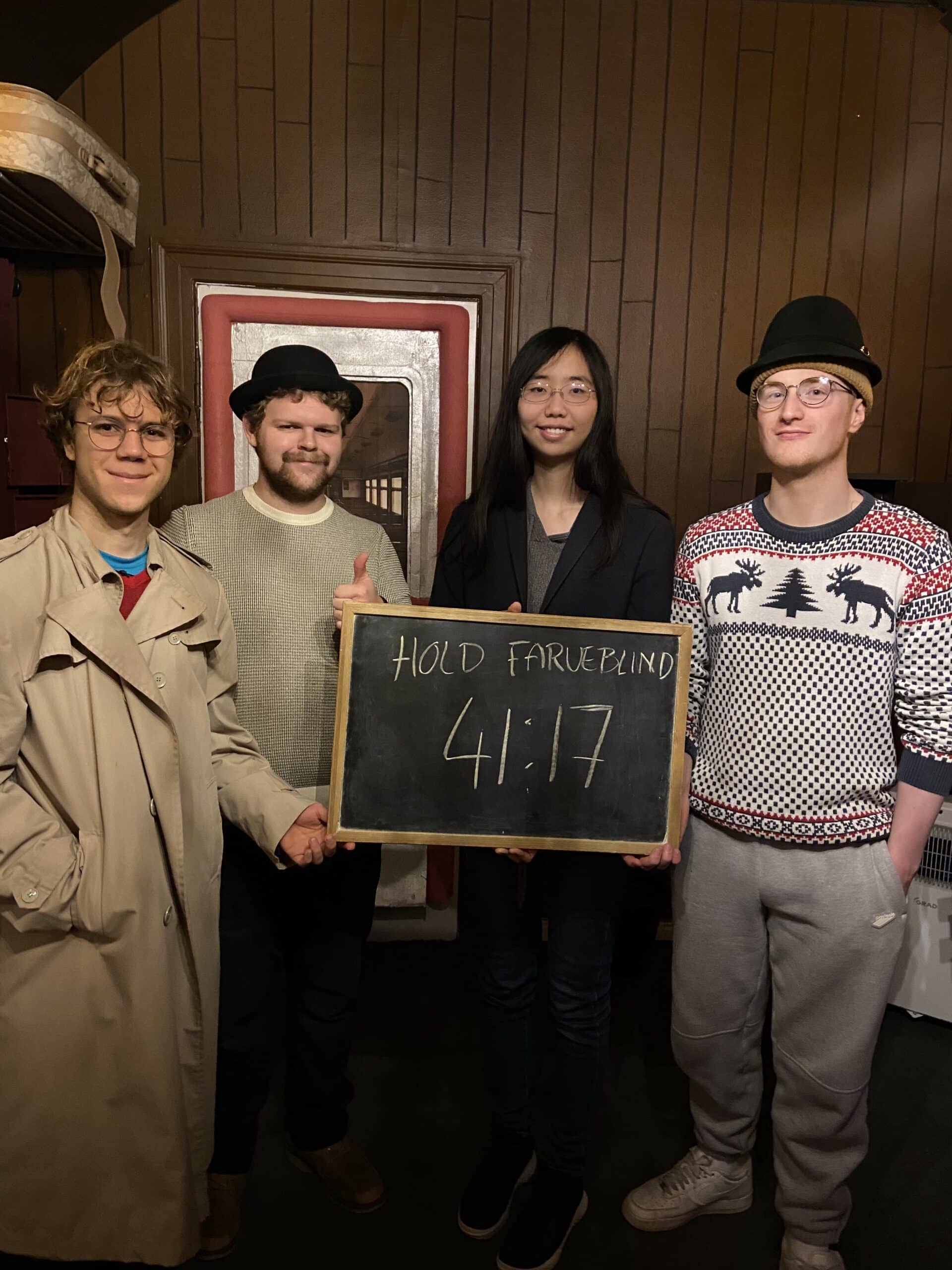 Hold “Farveblind” | Riddlehouse